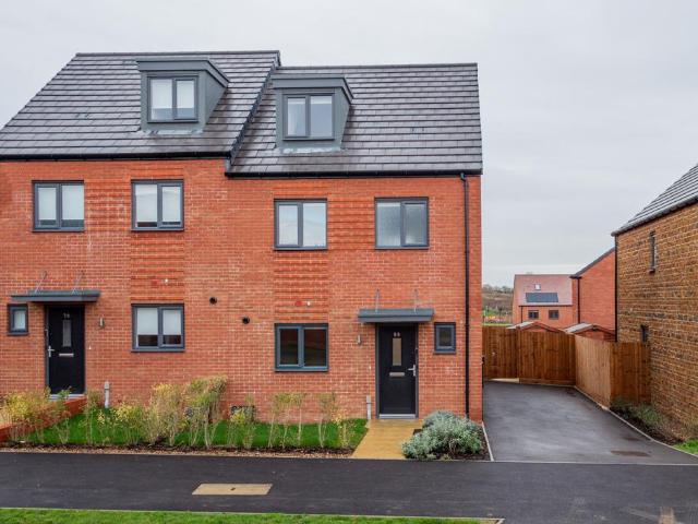 Leaf Living at Western Gate. 4 bed semi detached house to rent £1,725 pcm £398 pw