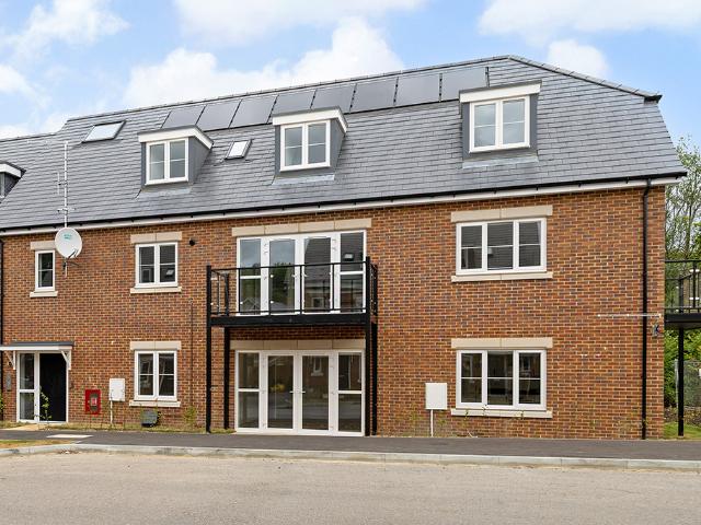Leaf Living at Albany Park, Church. 1 bed apartment to rent £1,365 pcm £315 pw