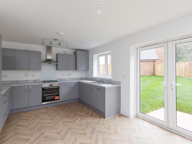 Leaf Living at Albany Park, Church. 5 bed end of terrace house to rent £2,900 pcm £669 pw