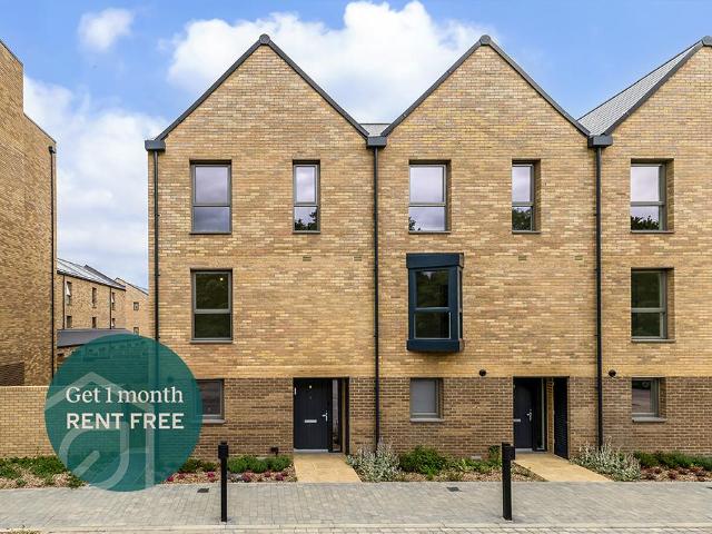Leaf Living at Beckley Place, Oxford. 4 bed end of terrace house to rent £2,835 pcm £654 pw