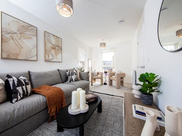 Leaf Living at Beckley Place, Oxford. 4 bed end of terrace house to rent £2,900 pcm £669 pw