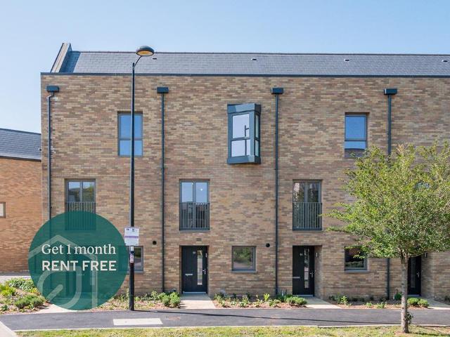 Leaf Living at Beckley Place, Oxford. 3 bed terraced house to rent £2,685 pcm £620 pw
