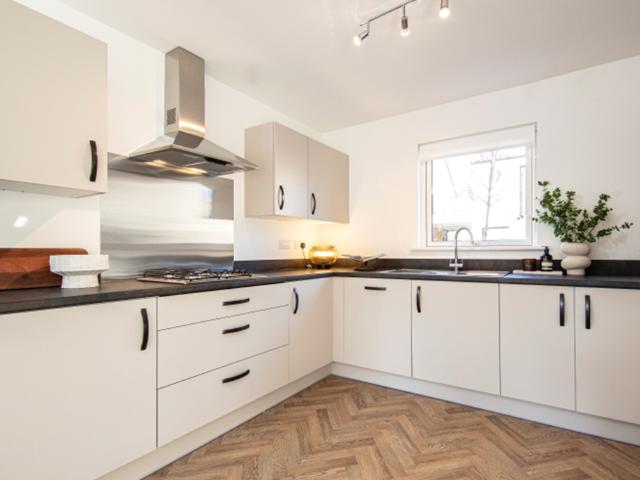 Leaf Living at Beckley Place, Oxford. 3 bed terraced house to rent £2,800 pcm £646 pw