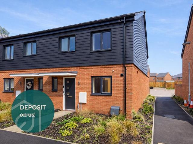 Leaf Living at Bucklers Park. 3 bed end of terrace house to rent £2,190 pcm £505 pw