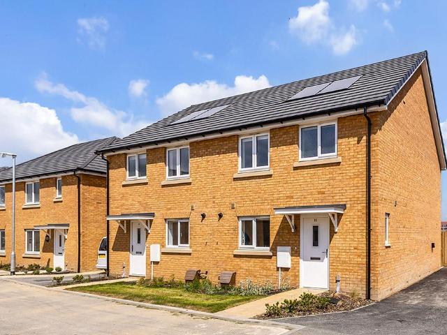 Leaf Living at Martello Lakes, Hythe. 3 bed semi detached house to rent £1,675 pcm £387 pw