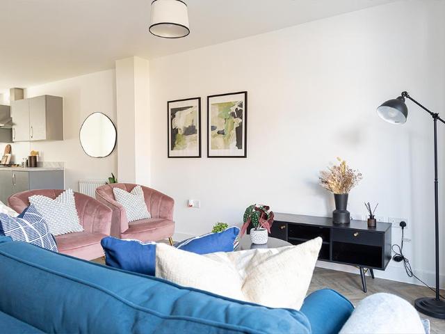 Leaf Living Oakhurst at Brookleigh. 3 bed detached house to rent £2,125 pcm £490 pw
