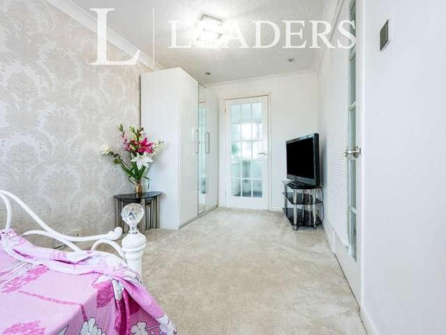Leafield Rise, Two Mile Ash, MK8