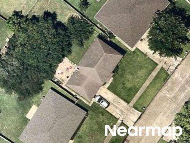Leafwood Cir