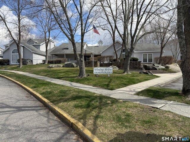Leafwood Ln Apt,groton, Condo For Sale