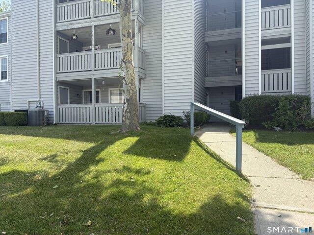 Leafwood Ln Apt,groton, Condo For Sale