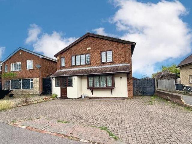 Leagrave, Capron Road, Luton, 5 Bedroom Detached