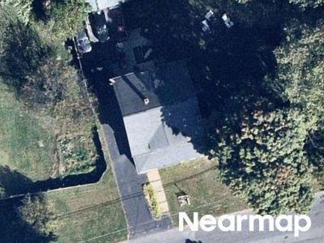 Lealand Ave