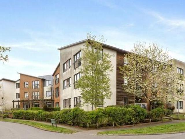 Lealands Drive, Margaret House Lealands Drive, 2 Bedroom Flat