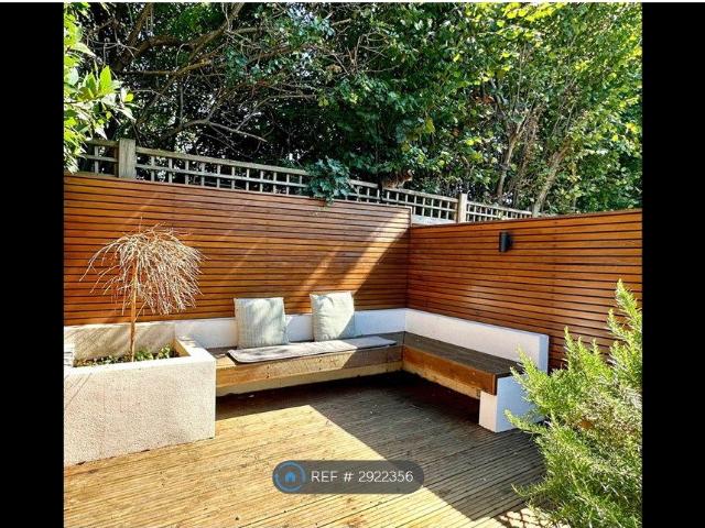 Leamington Villas, London SE13, 2 bed maisonette to rent, £2,950 pcm | PrimeLocation
