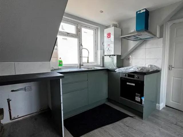 Leamore Wines, 63 Broadstone Avenue, Bloxwich, WS3 1ER, United Kingdom | 1 bed house for rent #137018897 | Rentberry