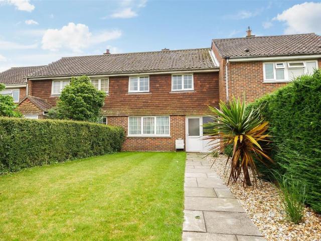Leander Road, Bosham 2 bed terraced house to rent £1,375 pcm £317 pw