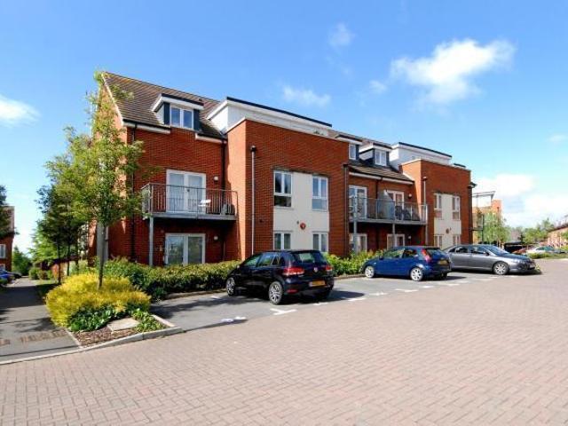 Leander Way, Oxford, OX1 2 bed apartment to rent £1,700 pcm £392 pw