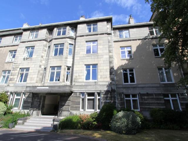 Learmonth Terrace, Comely Bank. 4 bed flat to rent £2,395 pcm £553 pw