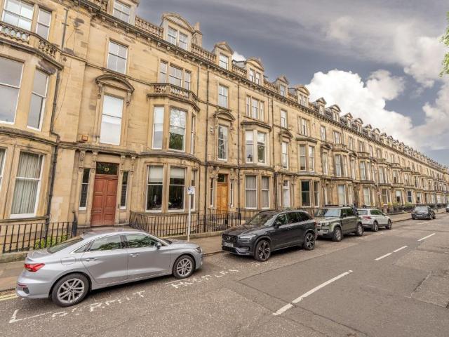 Learmonth Terrace, Comely Bank. 1 bed flat to rent £1,800 pcm £415 pw