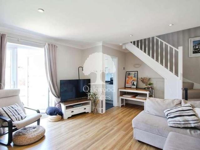 Leas Drive, Iver, SL0