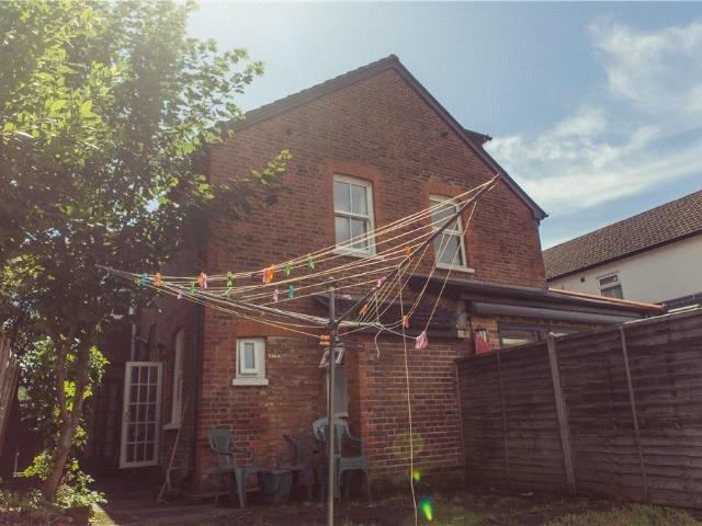 Leas Road, Guildford GU1, 5 bed semi detached house to rent, £4,000 pcm | PrimeLocation