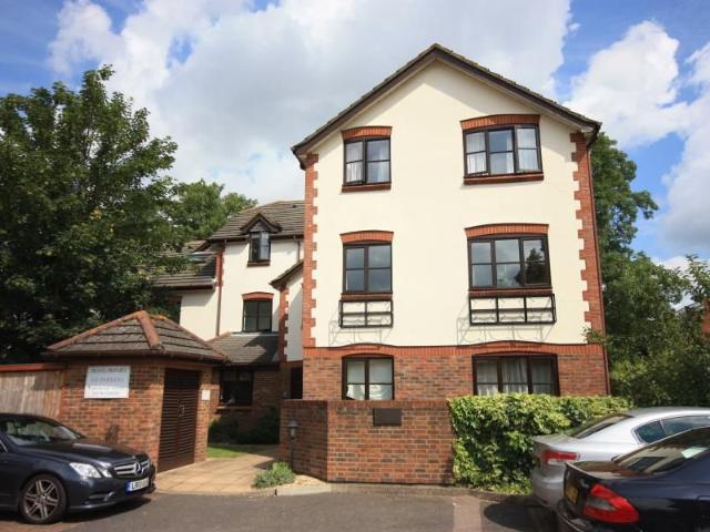 Leas Road, Guildford GU1, 1 bed flat to rent, £1,350 pcm | PrimeLocation