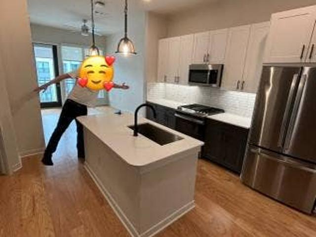 Lease takeover 1bd/1bth Heights