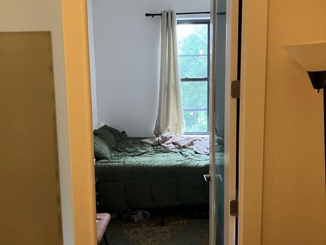 Lease takeover for room in bushwick