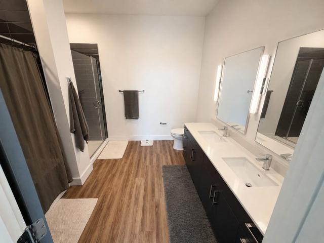 Lease takeover Novel Midtown