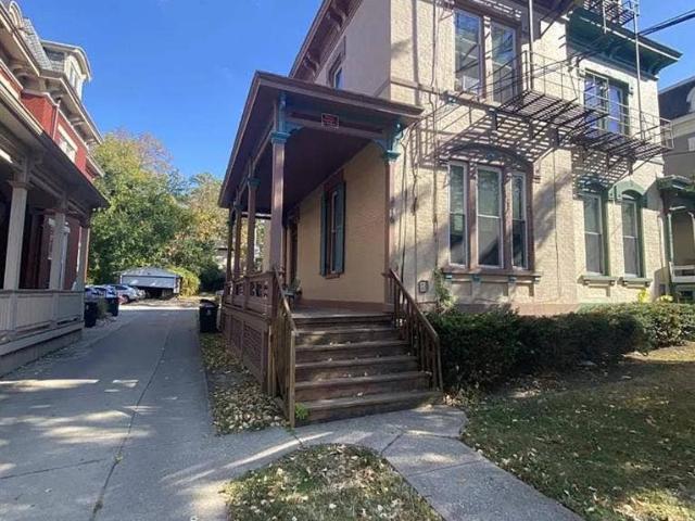 Lease Takeover Opportunity!