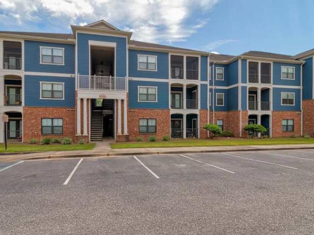 Lease Takeover Opportunity – Private Bed & Bath