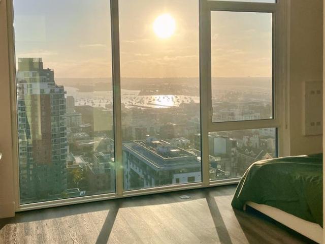Lease Takeover: Penthouse Studio