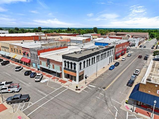 Lease: MLS #1208