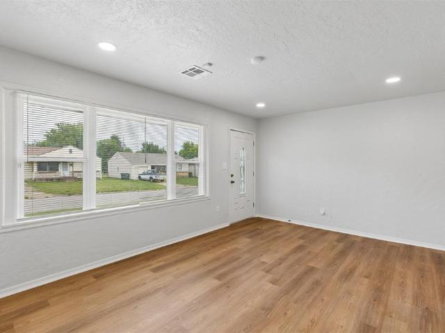 Lease: MLS #1227