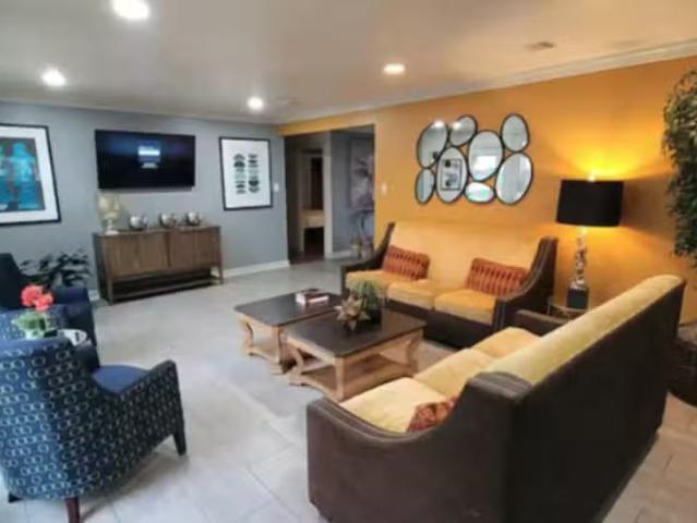 LEASE NOW SPECIAL! All properties rented UNFURNISHE 4018 Lees.