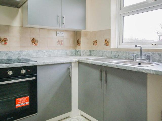 Leasow Drive, Birmingham B15 3 bed flat to rent £1,755 pcm £405 pw