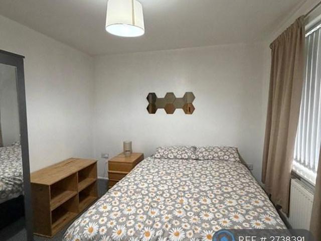 Leasow Drive, Birmingham, B15 1 bed in a house share to rent £1,480 pcm £342 pw