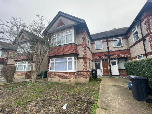 Lechmere Avenue, Woodford Green IG8, 2 bed flat to rent, £1,675 pcm | PrimeLocation