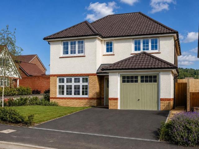 Leckhampton, Cheltenham, GL53 4 bed detached house to rent £2,650 pcm £612 pw