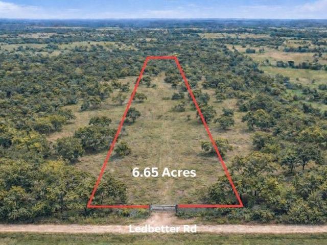 Ledbetter Ln, Denison, TX 75021