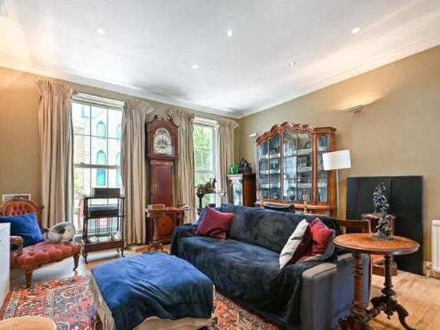 Ledbury Road, London, 2 Bedroom Apartment