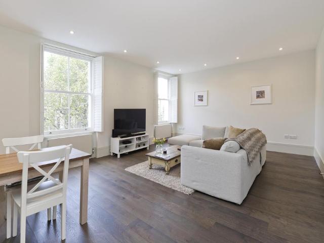 Ledbury Road, NOTTING HILL, London. 1 bed flat to rent £3,250 pcm £750 pw