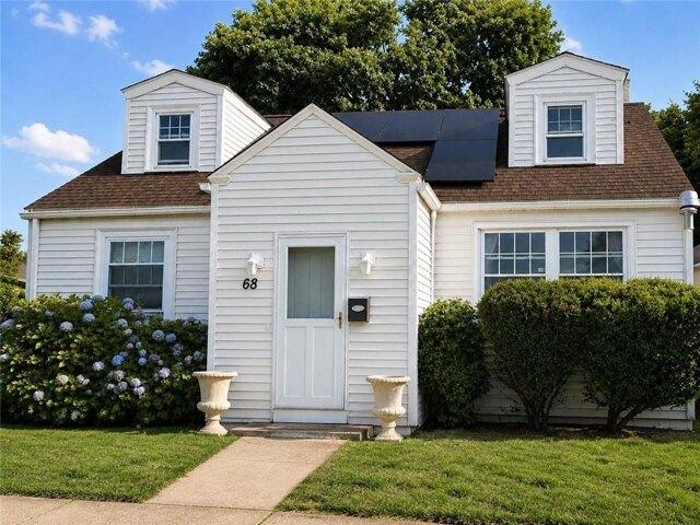 Ledge St, Central Falls, Home For Sale