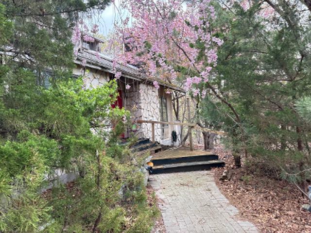 Ledgewood Ct