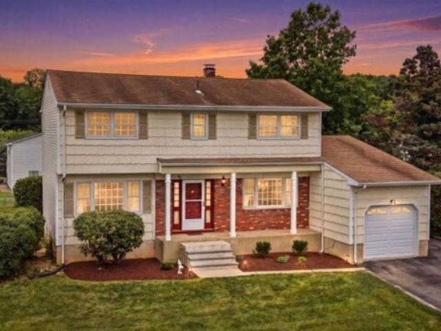 Ledgewood Rd, Mount Olive Township, Home For Sale