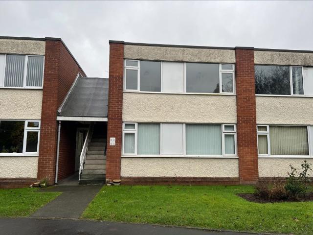 Lee Close, Prescot L35, 2 bed flat to rent, £700 pcm | PrimeLocation
