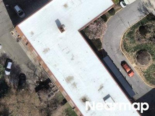 Lee Ave Apt 203