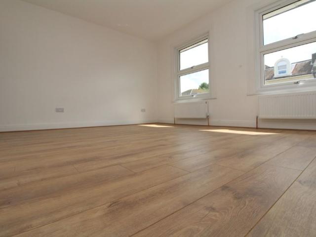 Lee High Road, Lewisham SE13, Studio to rent, £1,200 pcm | PrimeLocation