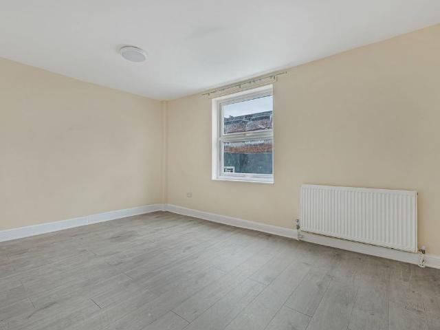 Lee High Road, London SE13, 2 bed flat to rent, £1,700 pcm | PrimeLocation