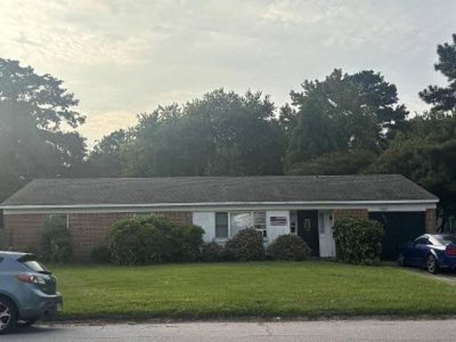 Lee Highlands Blvd